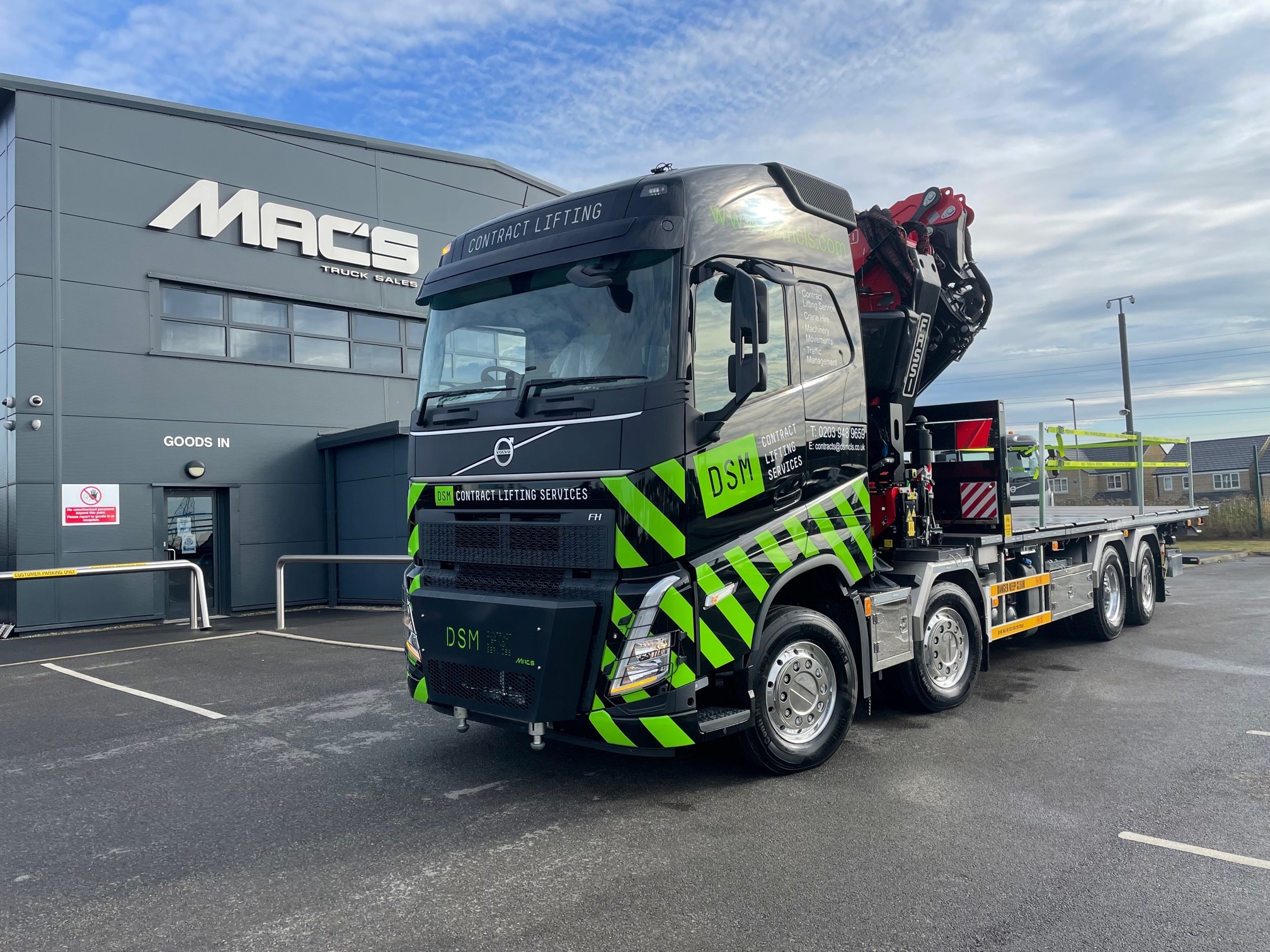 DSM Contract Lifting Services Takes New Shape Volvo FH500