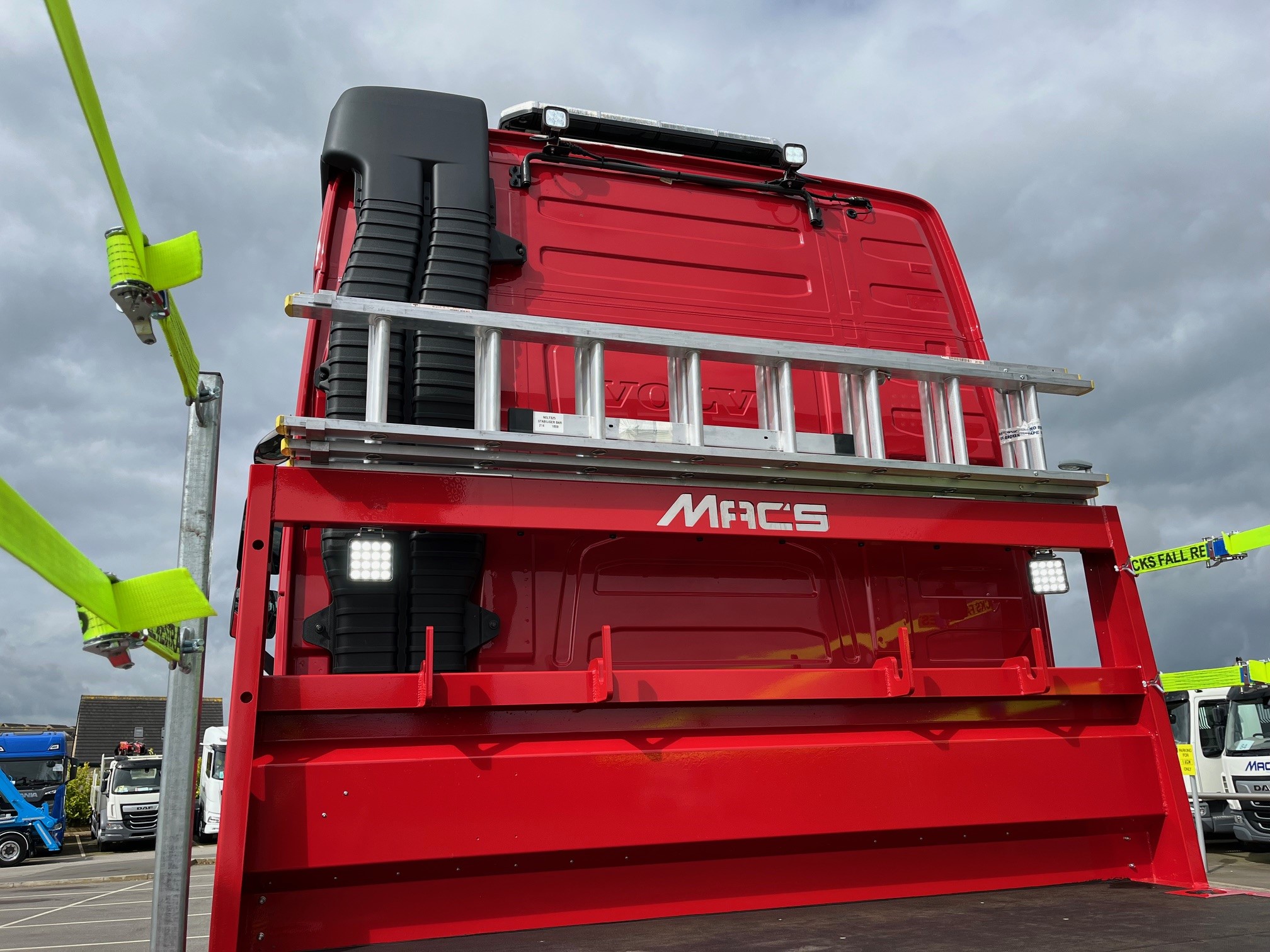 Volvo (2025) FH Fassi F545RA Rear Mount for RJC