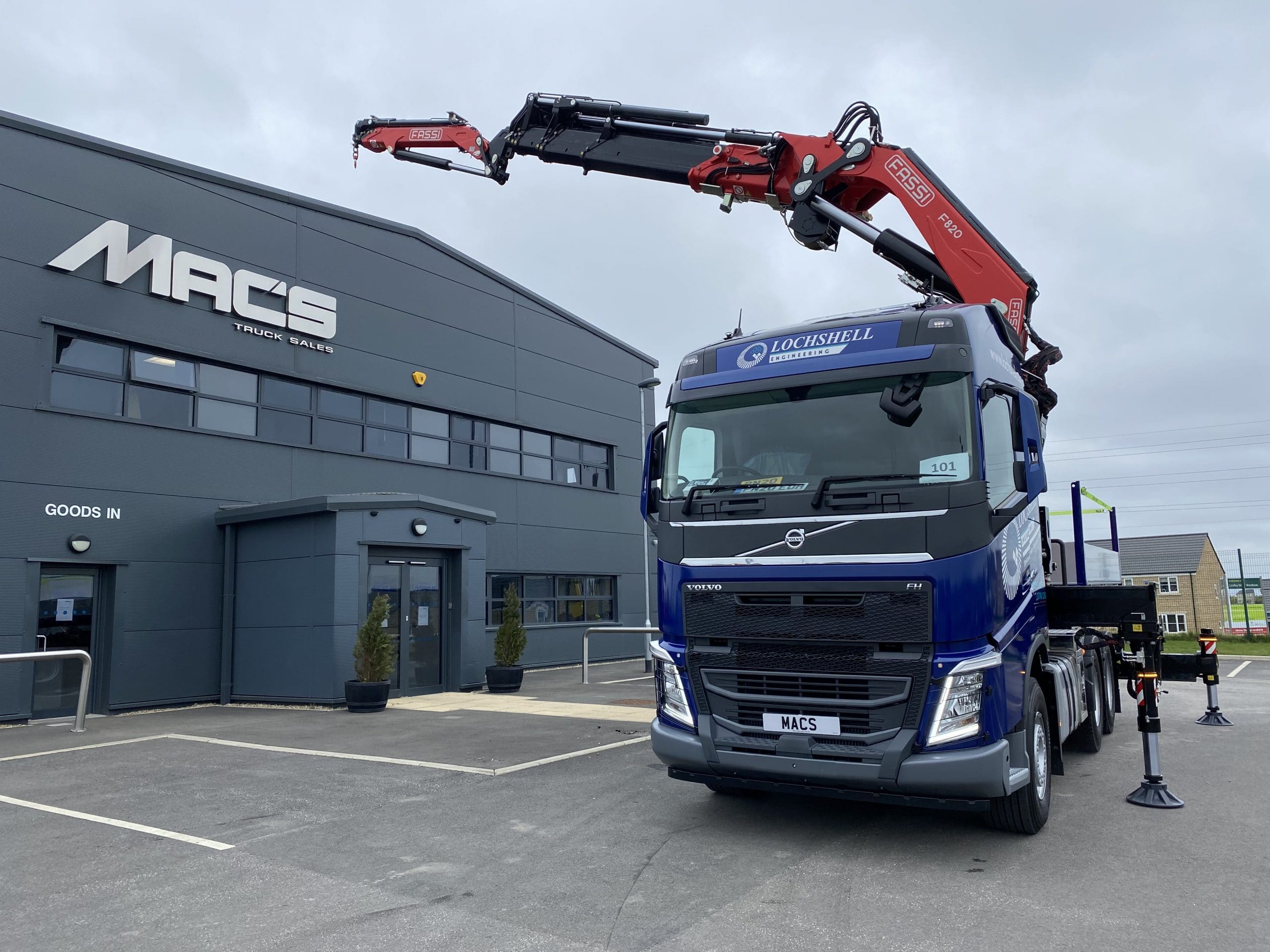 VOLVO UNIT WITH F820, L414 JIB, V20 WINCH