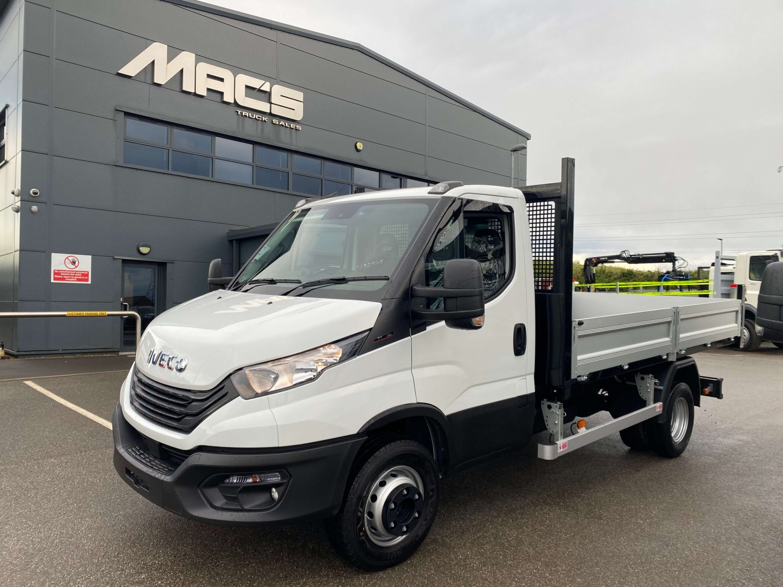 2025 IVECO 72-180 Tipper