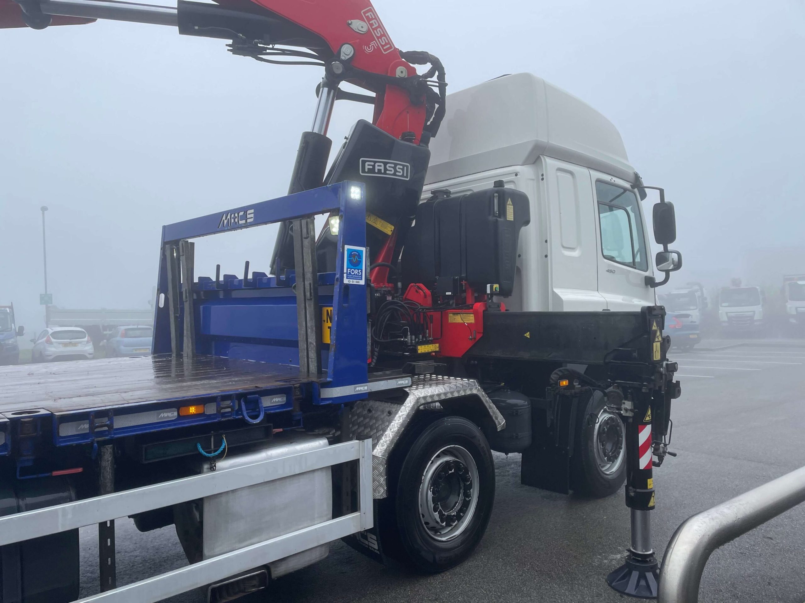 DAF 2022 CF450 8x2 Flatbed Drawbar Fassi F710