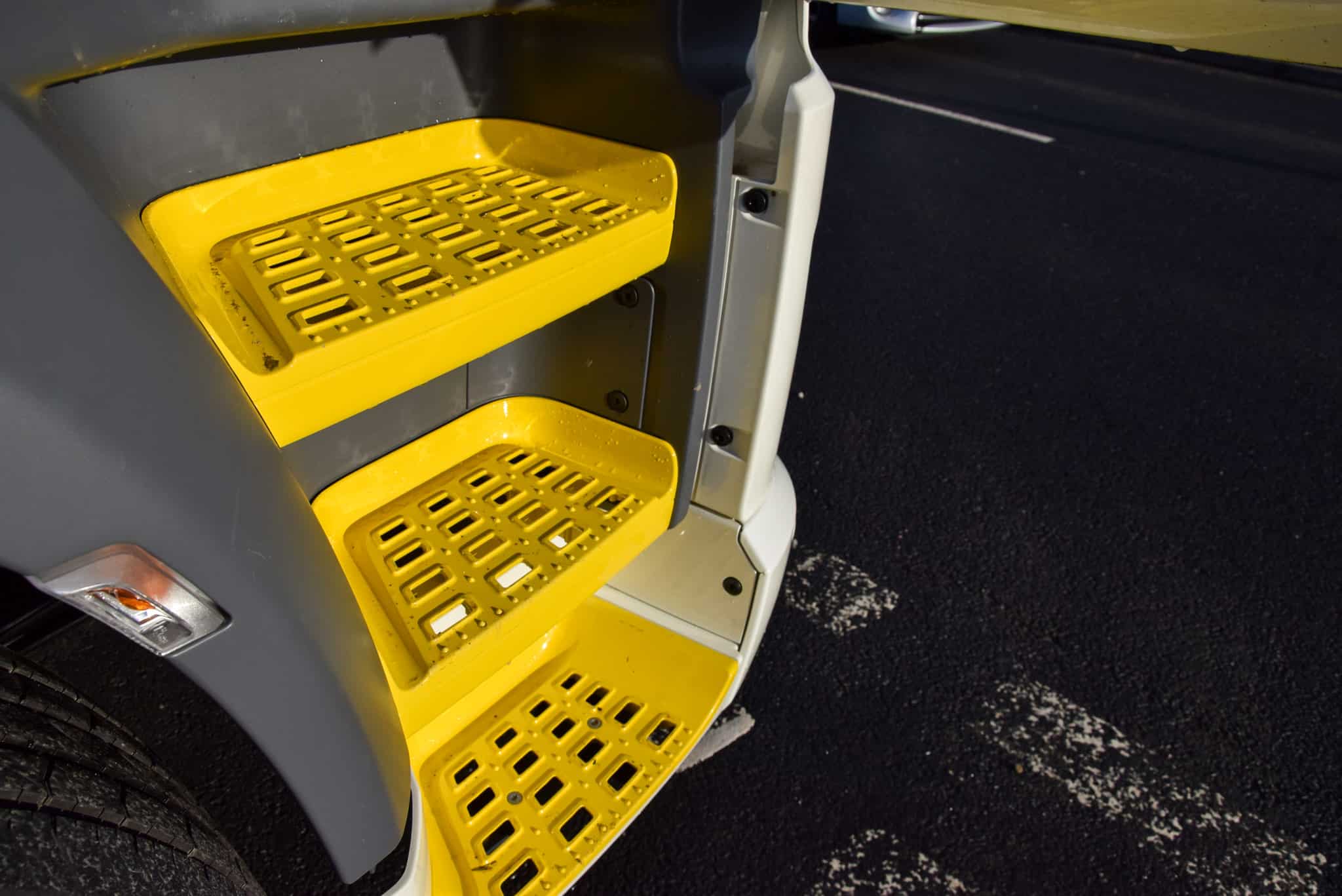 DAF (2025) 6x2 Brick and Block With Trailer