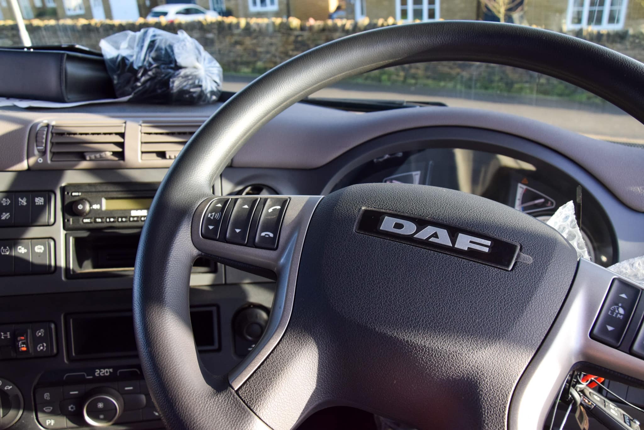 DAF (2025) 6x2 Brick and Block With Trailer