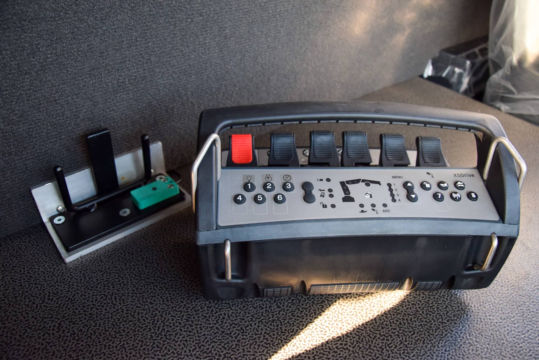 DAF (2025) 6x2 Brick and Block With Trailer