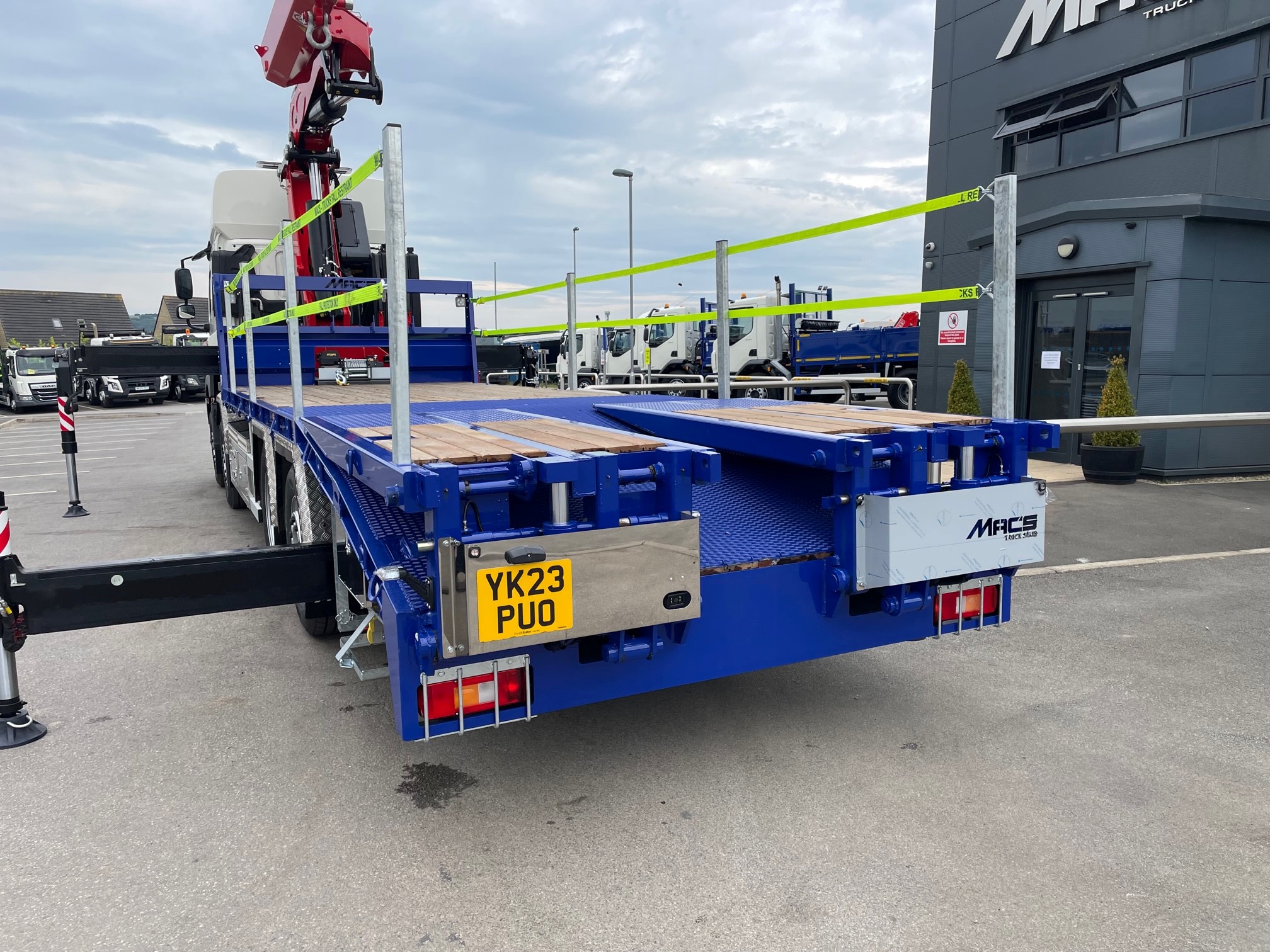 DAF (2025) 8x2 CF480 Cheesewedge F545