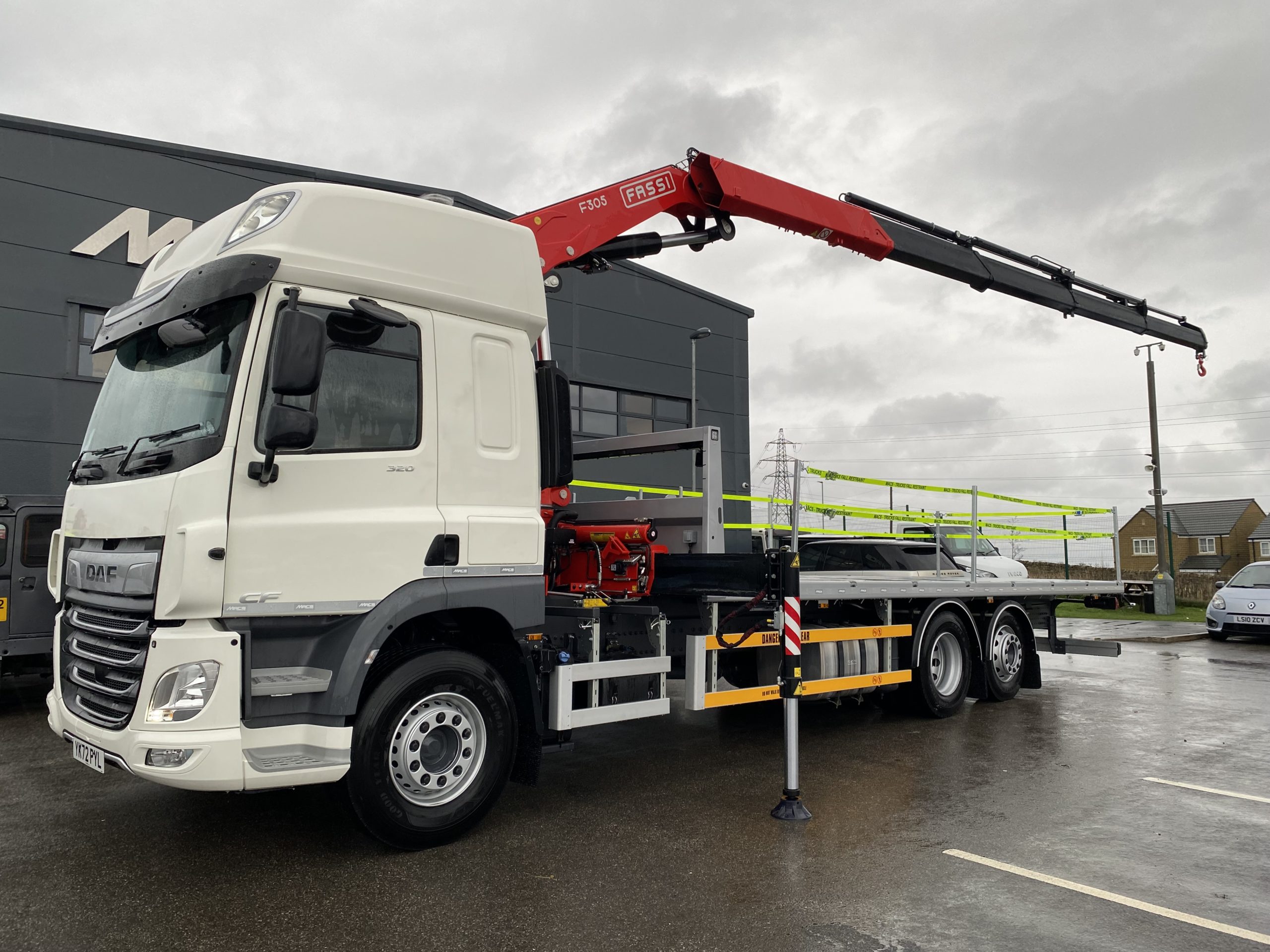 DAF (2025) CF FASSI F305 6x2 Flatbed