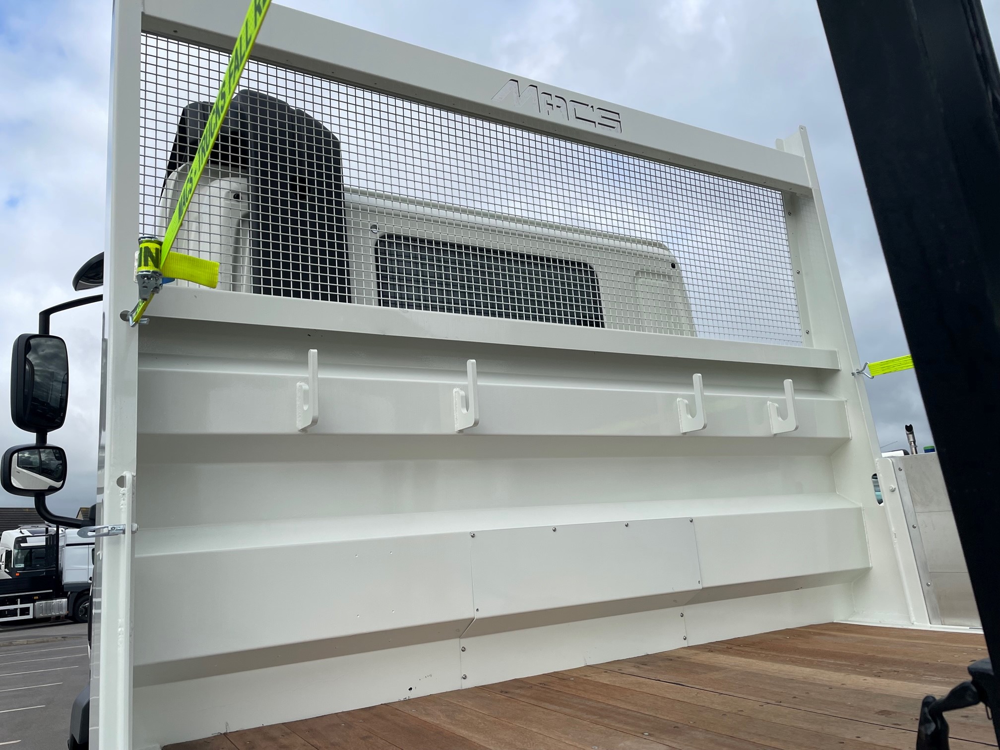 DAF (2025) CF320 6x2 Builders Merchant F155