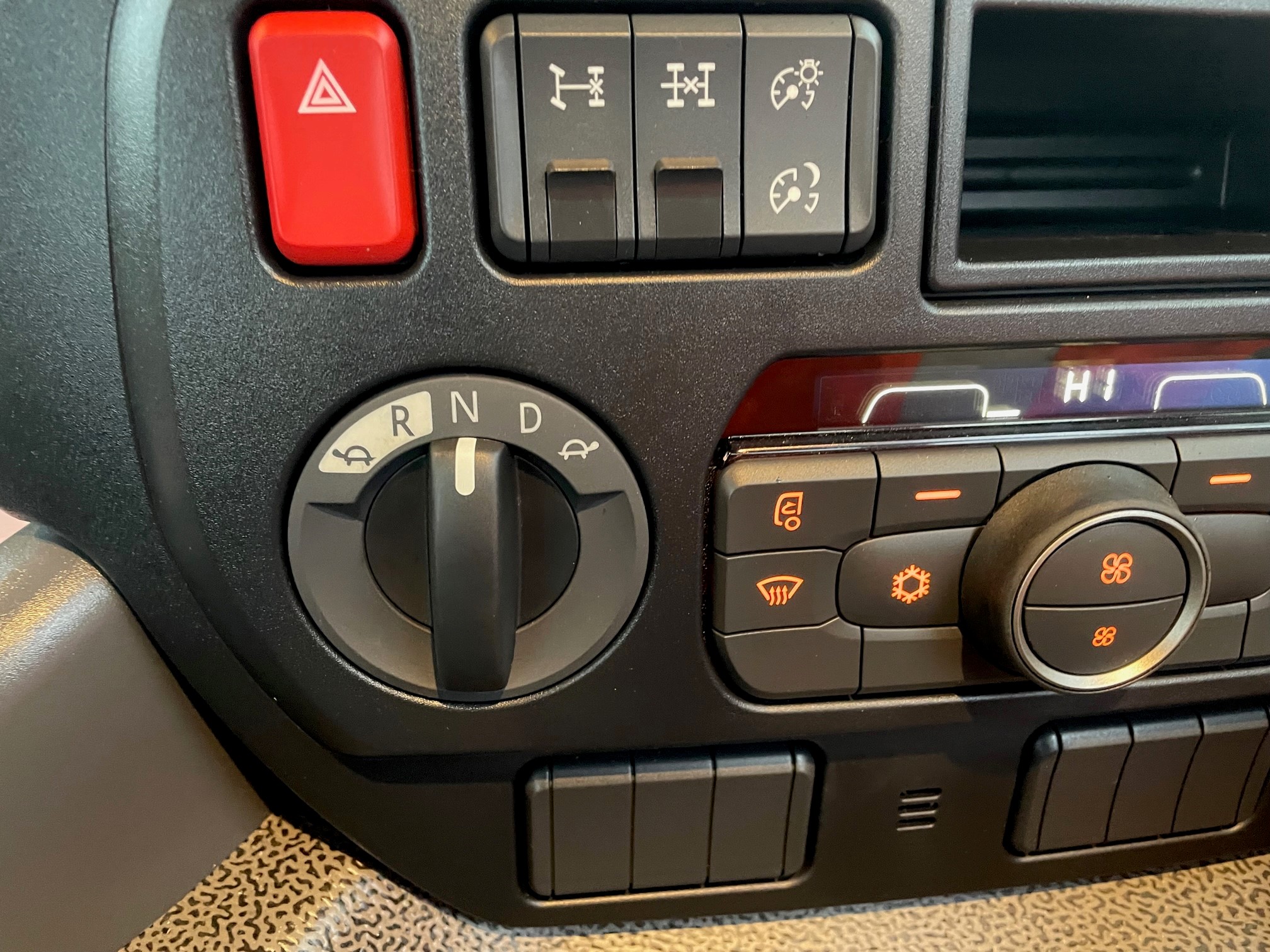 DAF (2025) CF450 8x4 Hyva Hookloader