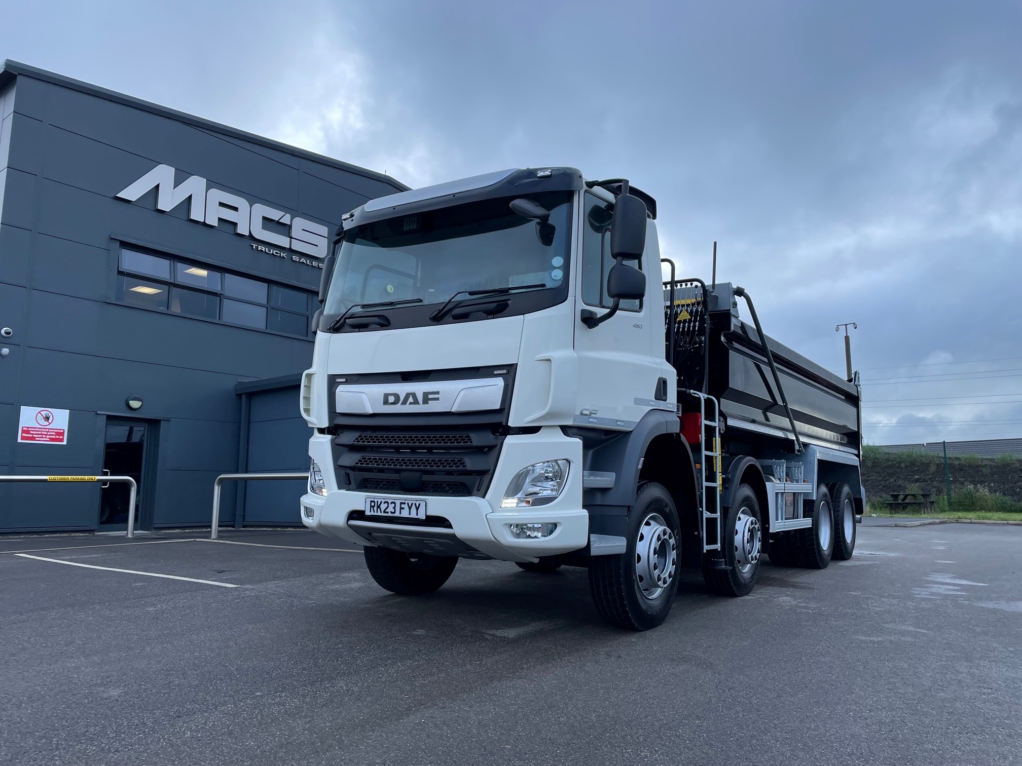 DAF (2025) CF450 8x4 Tipper Grab