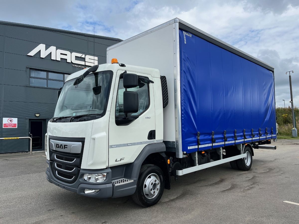 DAF (2025) LF190 7.5T Curtainsider 20ft Body