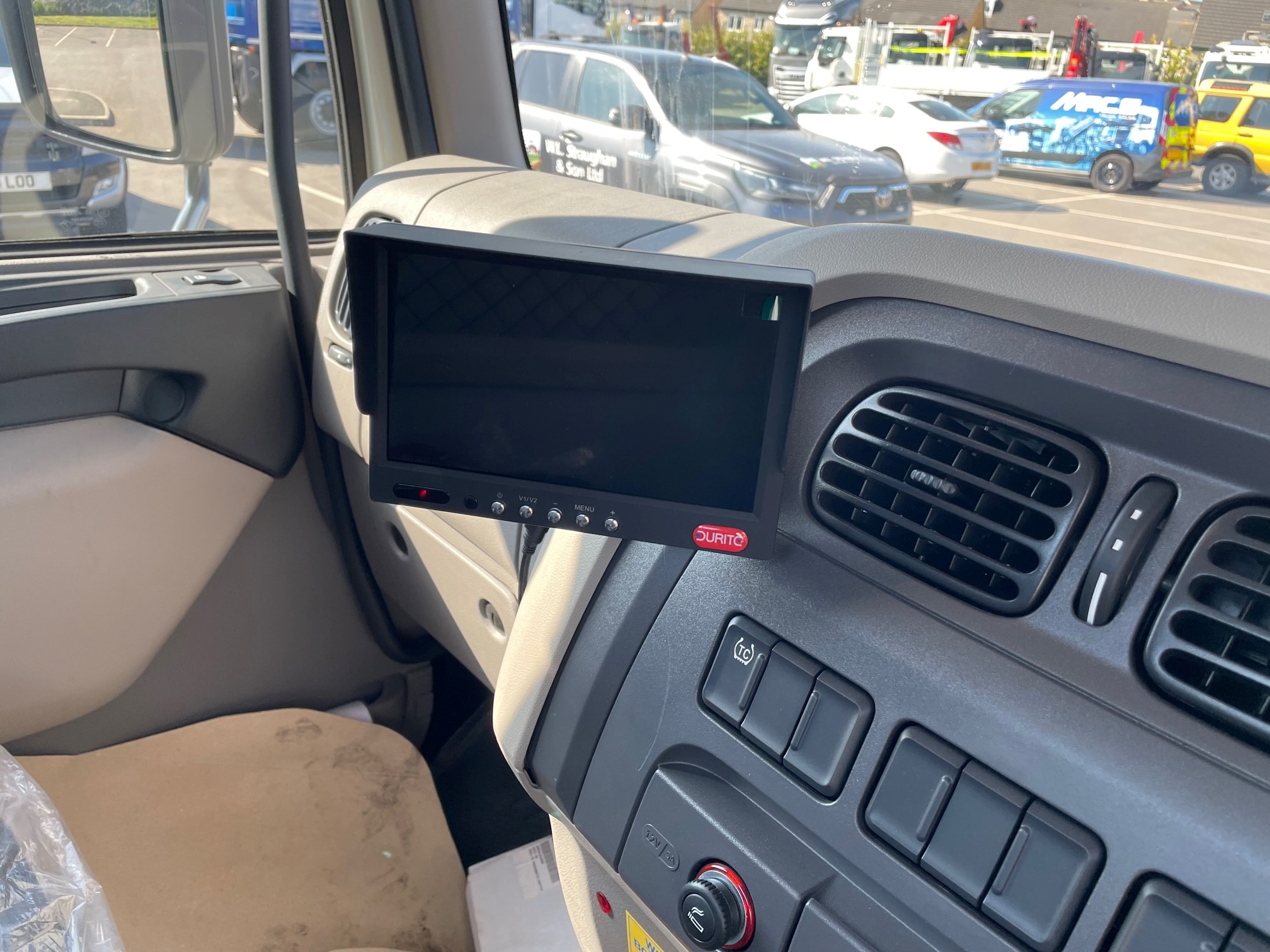 DAF (2025) LF210 12T Hotbox
