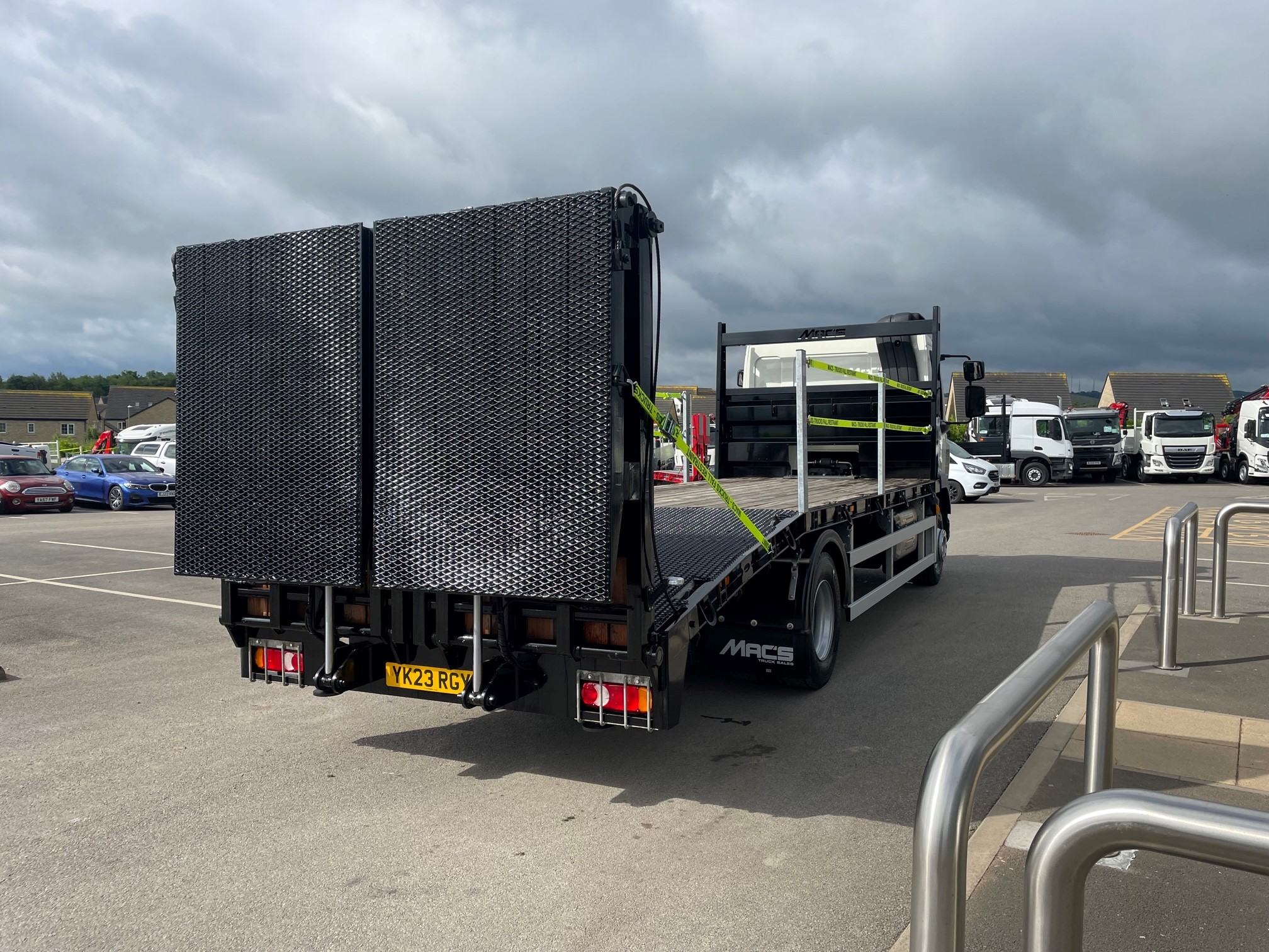 DAF (2026) LF210 14/16T Beavertail