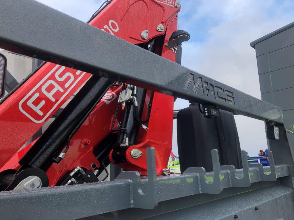 DAF (2025) LF210 4x2 FASSI F110 14/16T Crane Flatbed