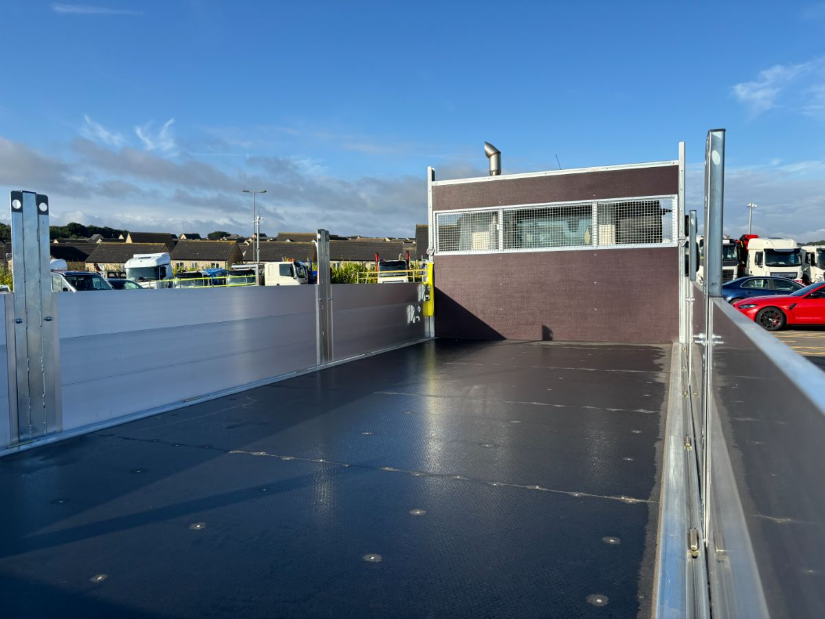 DAF (2026) LF210 4x2 12T Scaffold Truck