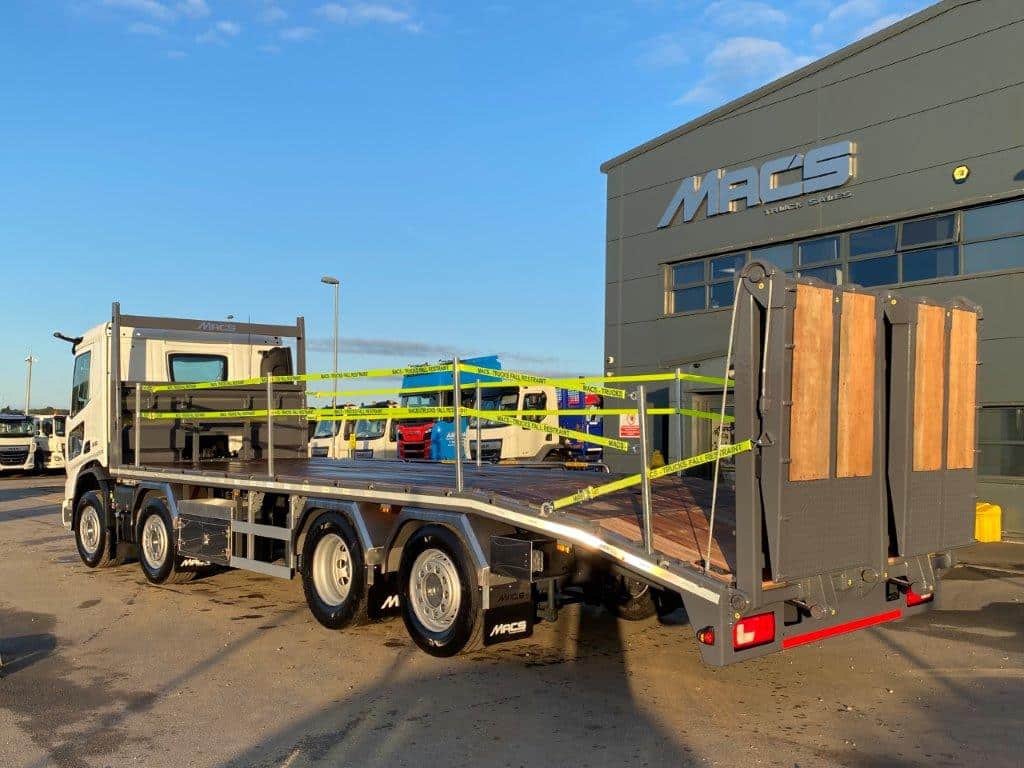 DAF (2025) XD450 8X2 32T Beavertail