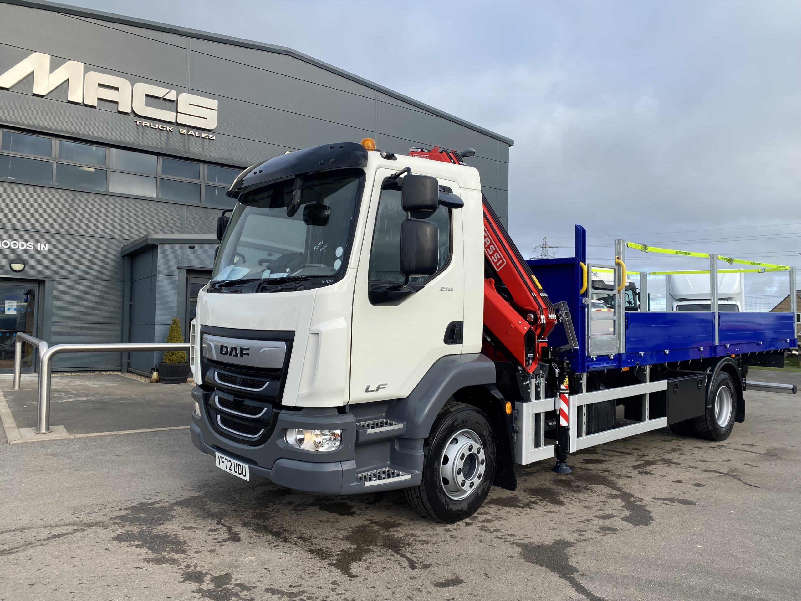 DAF LF210 (2025) 14/16T FASSI F110 CRANE AND FLAT