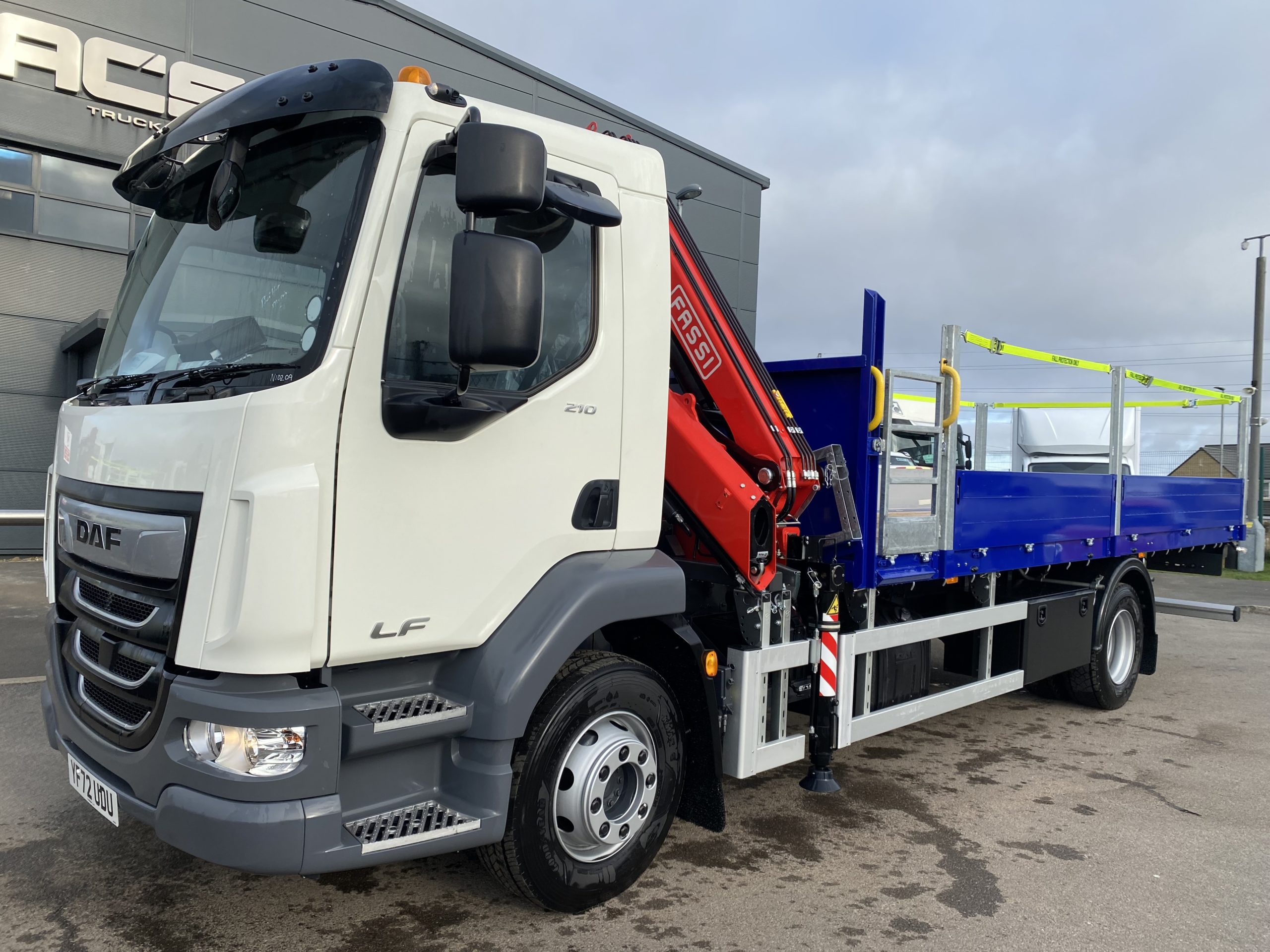 DAF LF210 (2025) 14/16T FASSI F110 CRANE AND FLAT