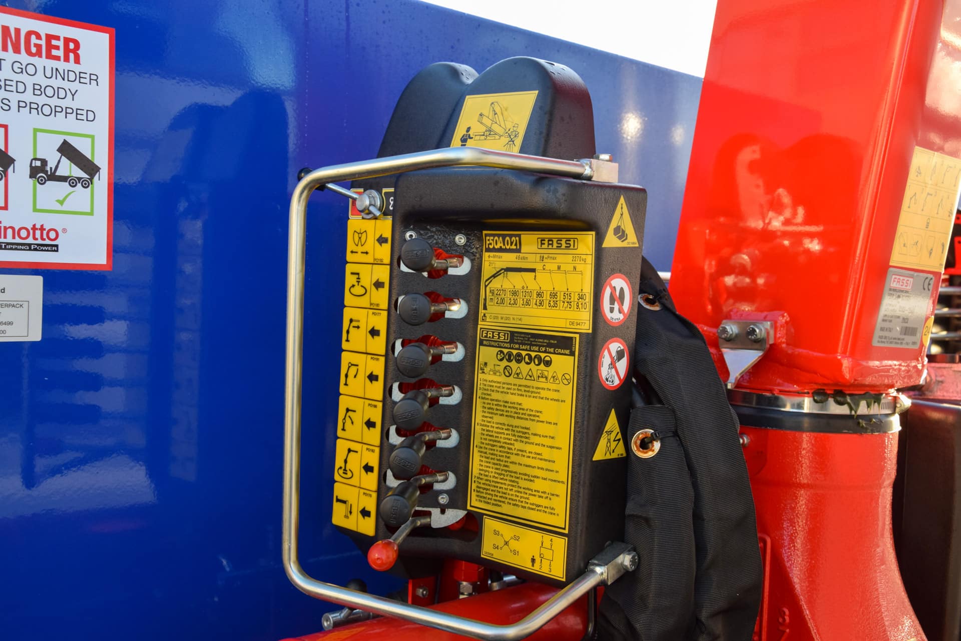 Iveco (2026) 72-180 7.2T Tipper Grab