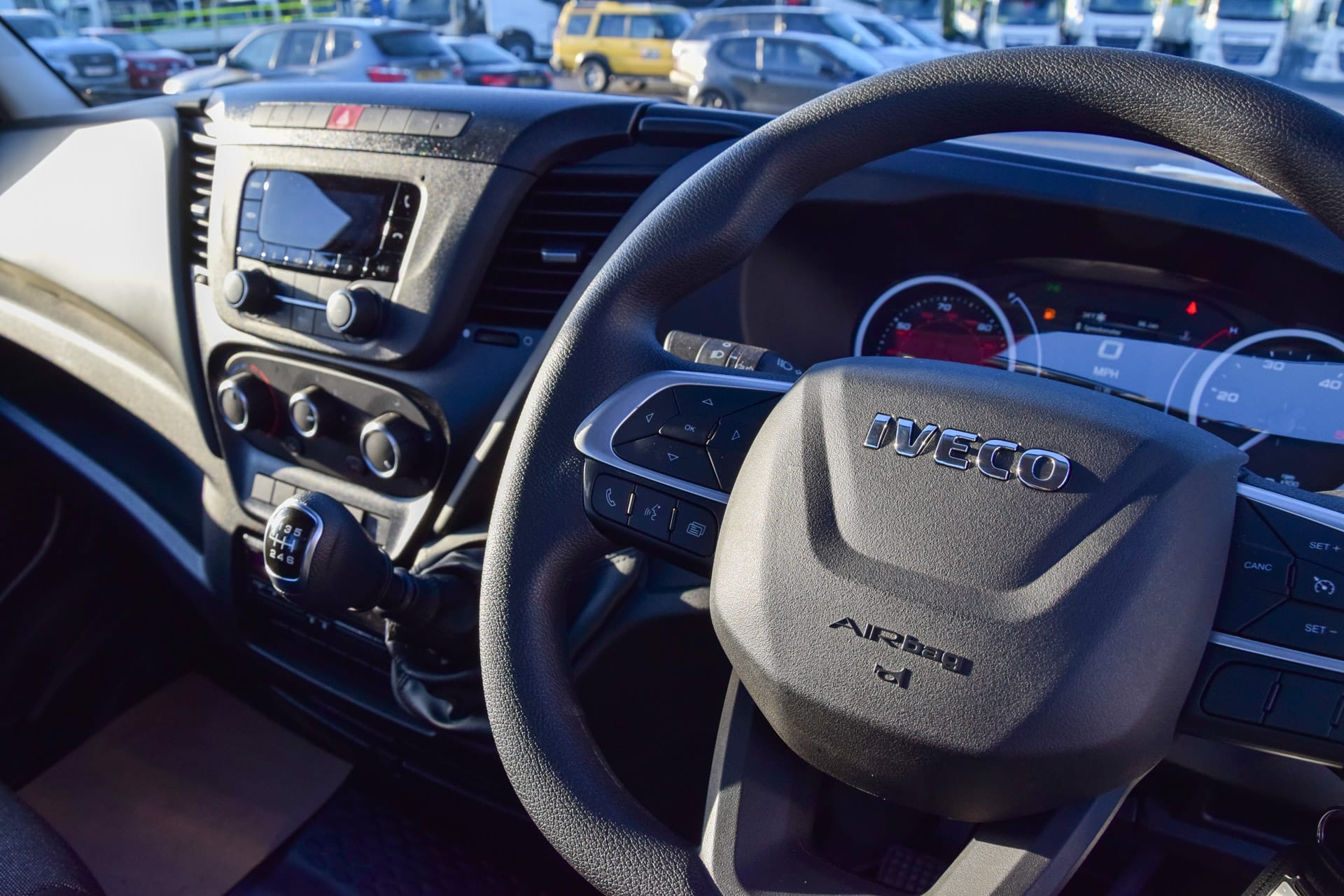 Iveco (2026) 72-180 7.2T Tipper Grab