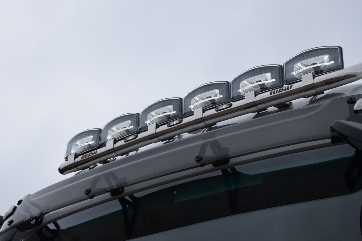 Mercedes (2025) 8x2 F660 Flatbed