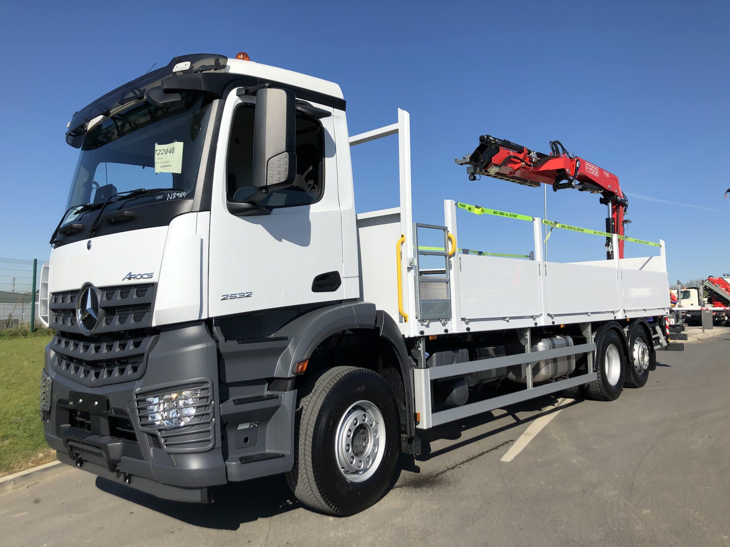 Mercedes-Benz (2025) Actros 2532 6 x 2 FASSI F155A.2.22