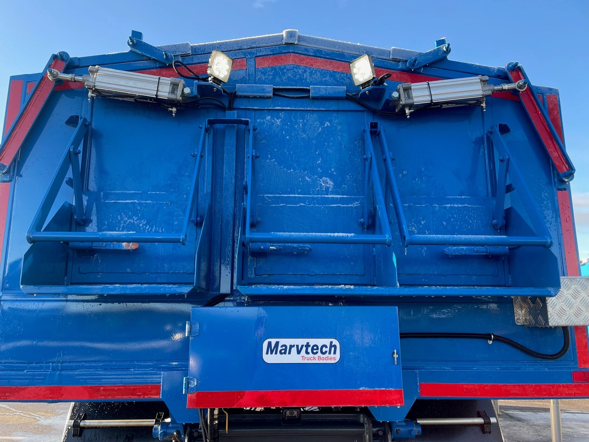 Volvo (2026) 18T Tipping Hotbox