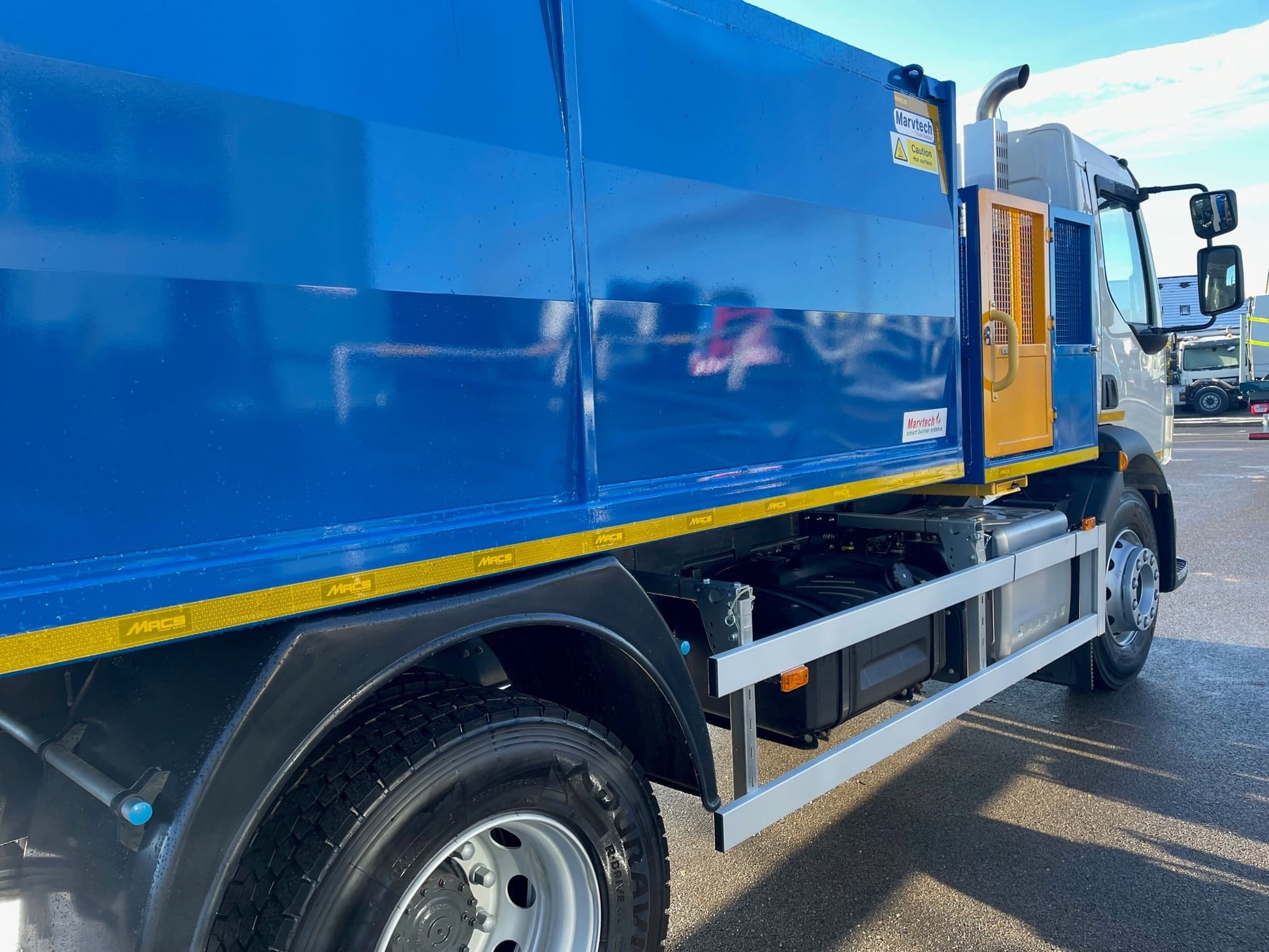 Volvo (2026) 18T Tipping Hotbox