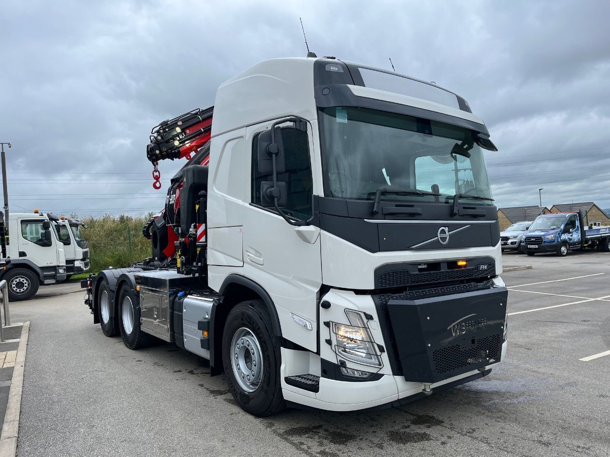 Volvo (2025) 3* Star Tractor Unit F905 Cranes