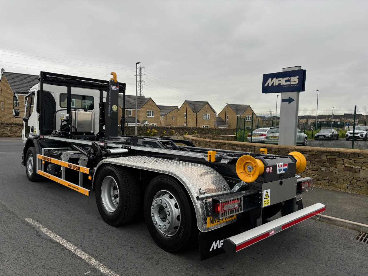 VOLVO (2026) FE320 6x2 HOOKLOADER