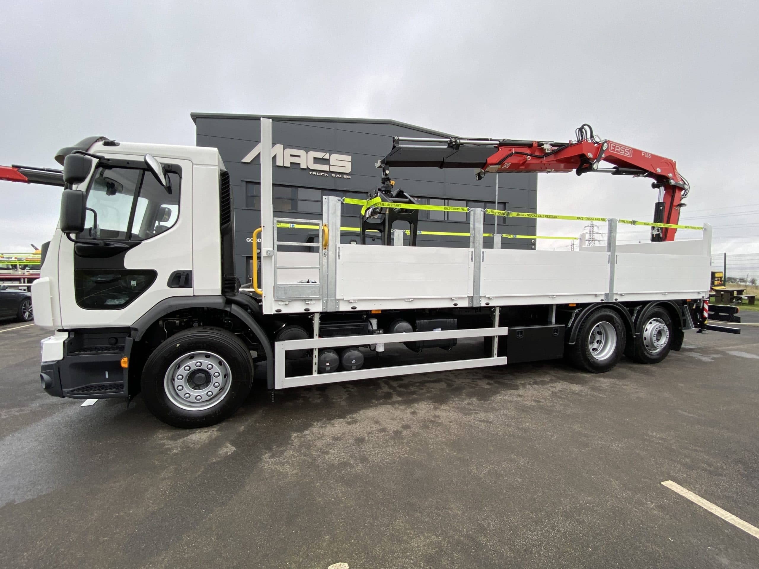 Volvo (2026) FE320 6x2 FASSI 155A2.22 Dropside Body