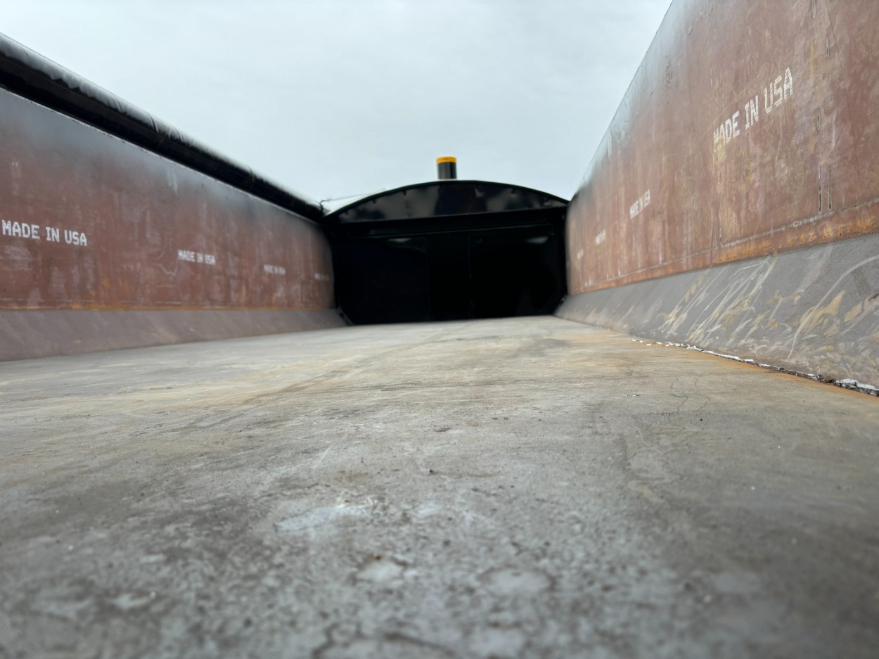 Volvo (2026) FMX 8x4 Insulated Tipper Drawbar