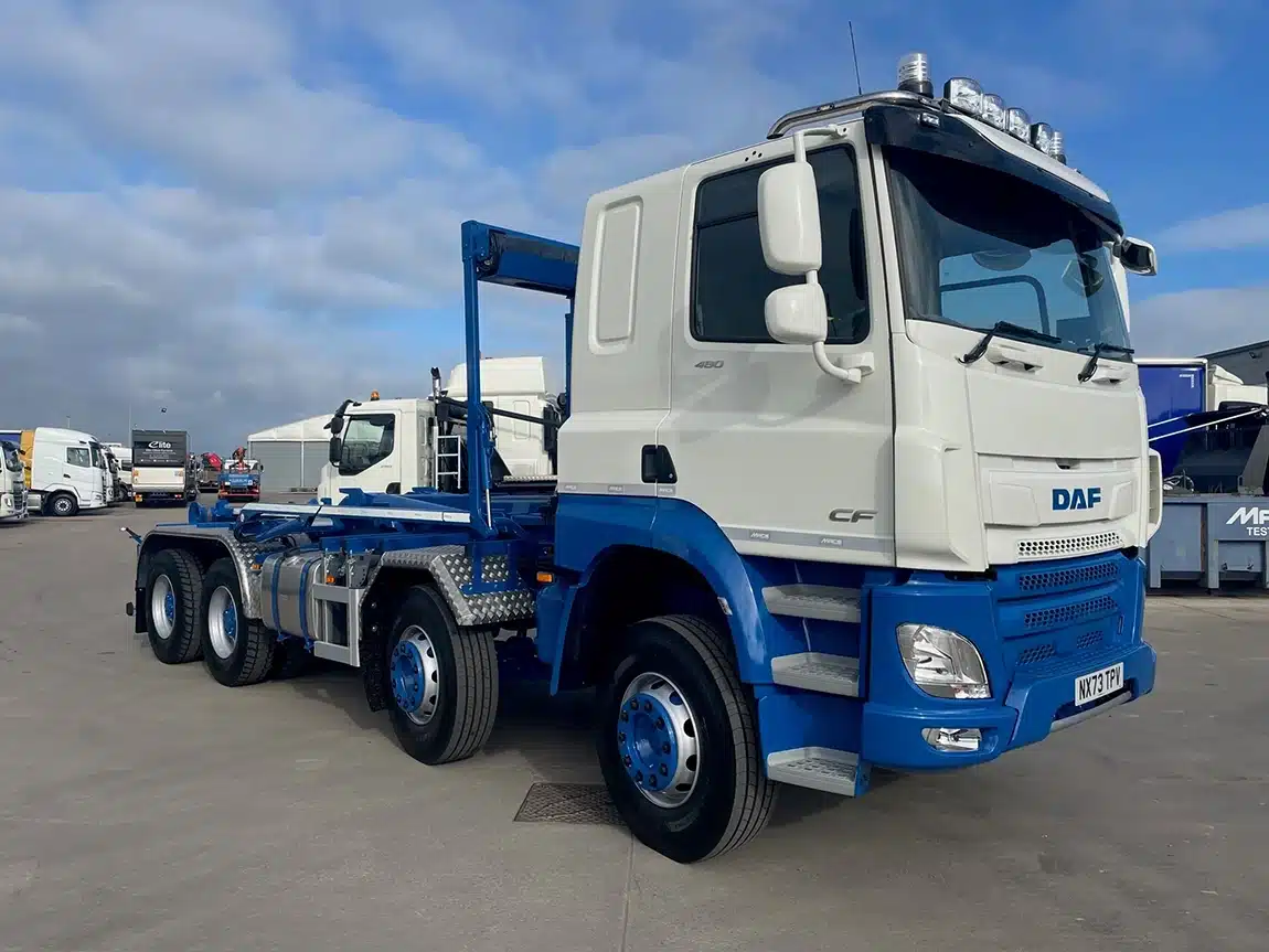 DAF 8x4 VDL Drawbar Hookloader