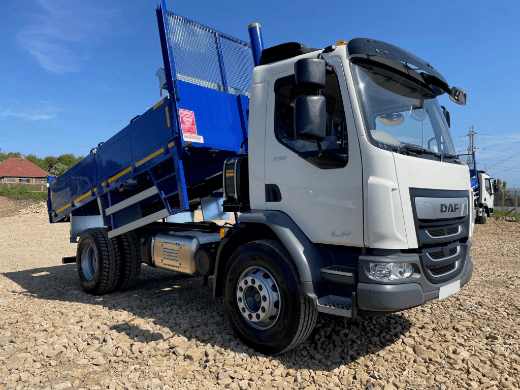 DAF (2025) XB260/290 18T Tippers
