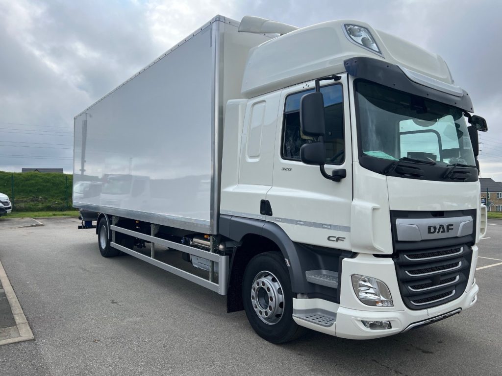 Box Trucks for Sale | Mac's Truck Sales