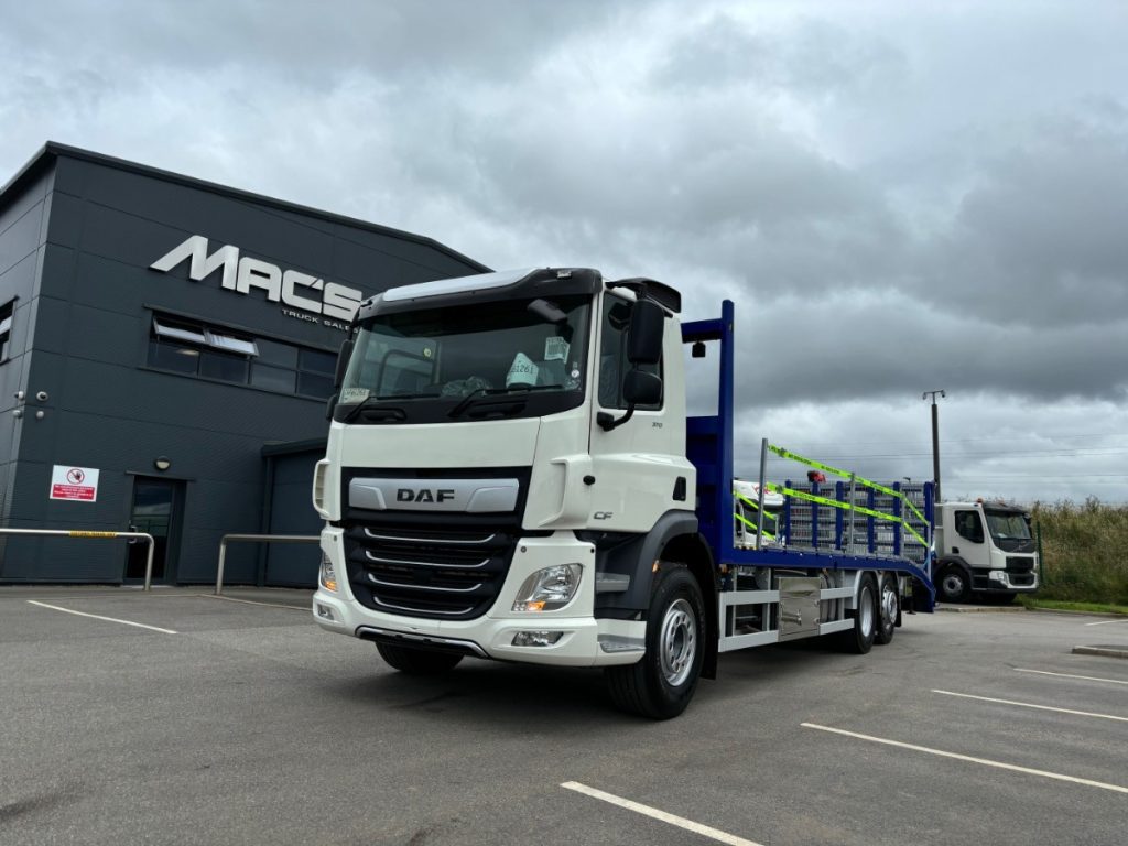 DAF (2025) XD Beavertail 8x2 32t