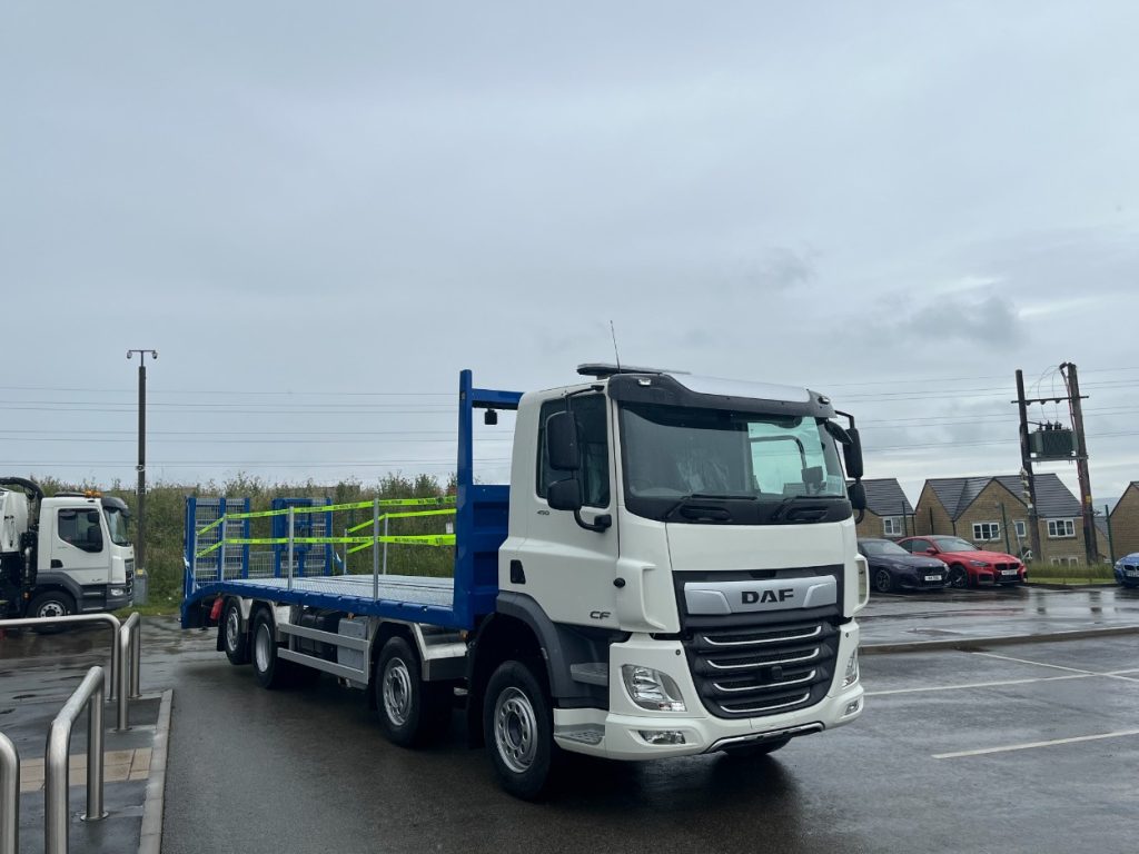 DAF (2025) XD450 8x2 Full Access Beavertail