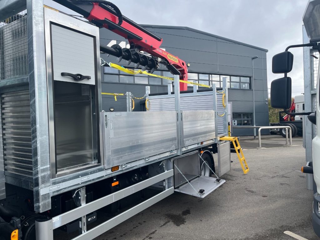 Builders Merchant Trucks for Sale | Mac's Truck Sales