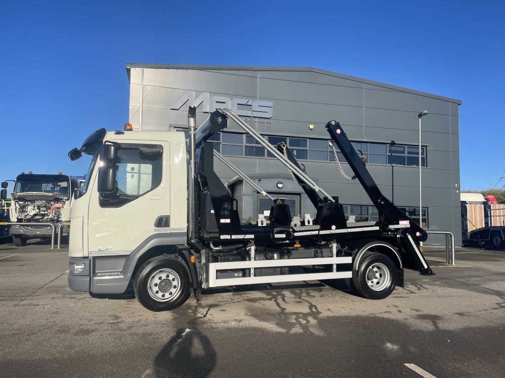 Skip Lorries for Sale | Mac's Truck Sales