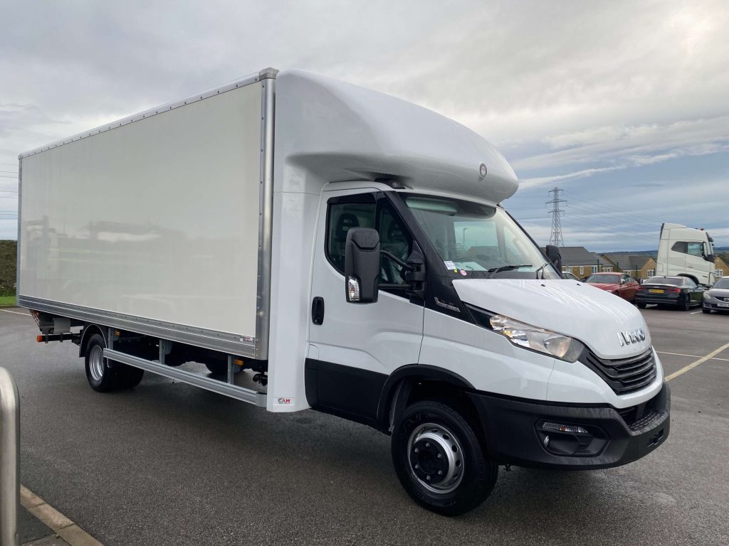 7.5 Tonne Trucks & Lorry Dealers | New & Used For Sale