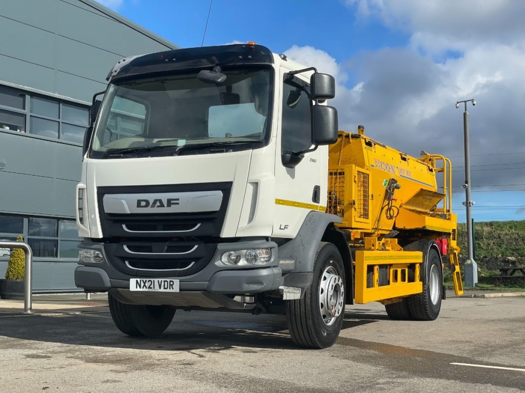 Tarmac Hot Box Trucks for Sale | Mac's Truck Sales