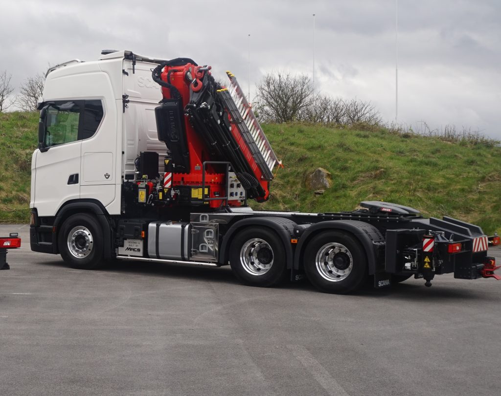 Crane Tractor Units for Sale | Mac's Truck Sales