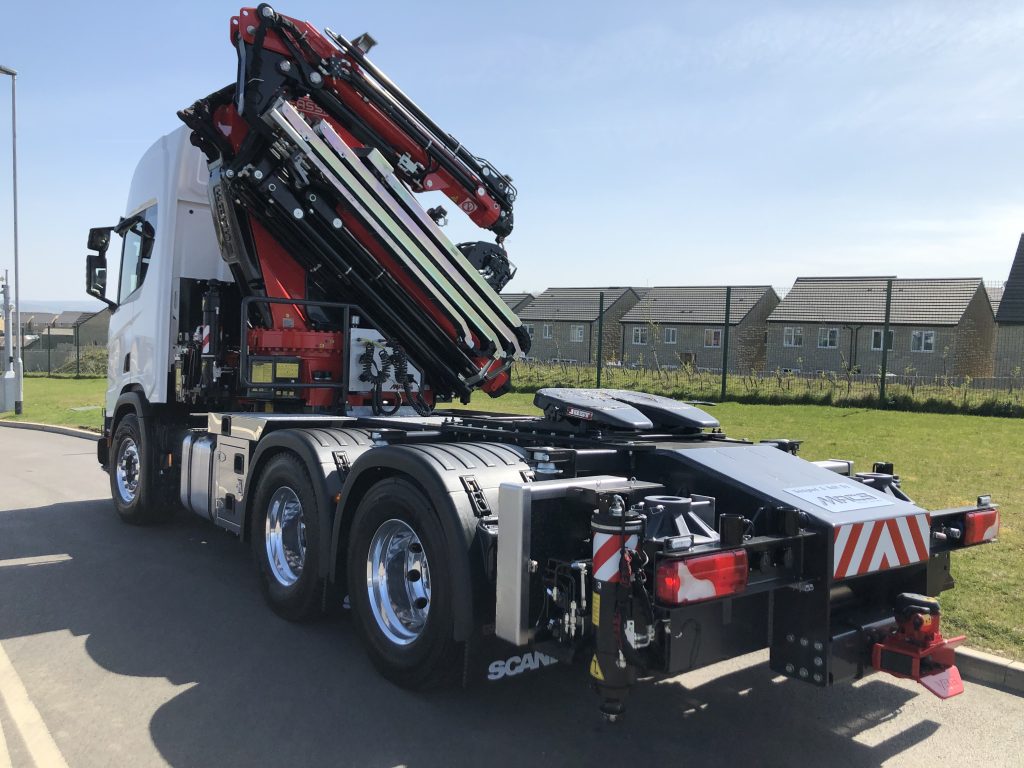 Crane Tractor Units for Sale | Mac's Truck Sales
