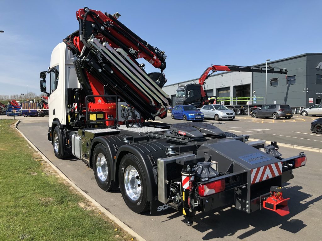 Crane Tractor Units for Sale | Mac's Truck Sales