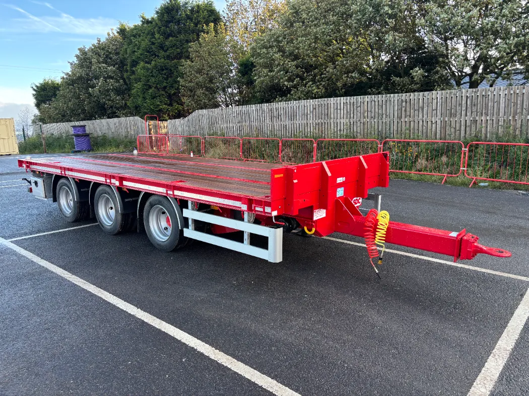 SDC (2025) Tri Axle Cheesewedge Drawbar | Macs Trucks