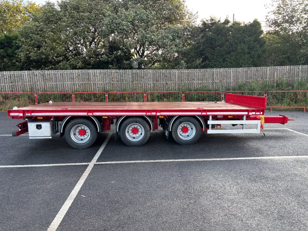 SDC (2025) Tri Axle Cheesewedge Drawbar | Macs Trucks