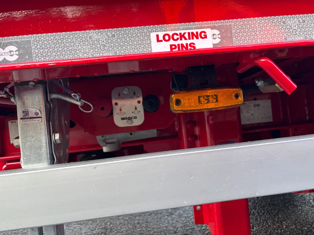 SDC (2025) Tri Axle Cheesewedge Drawbar | Macs Trucks